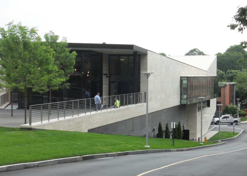 Sacred Heart University, Linda E. McMahon Commons - SGH