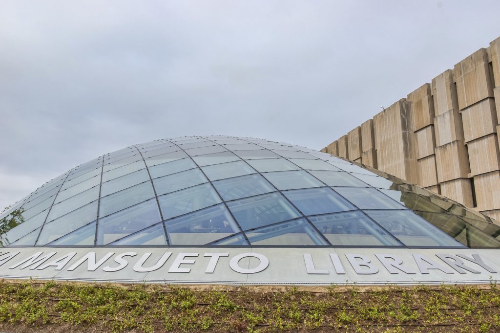 University of Chicago, Joe and Rika Mansueto Library - SGH